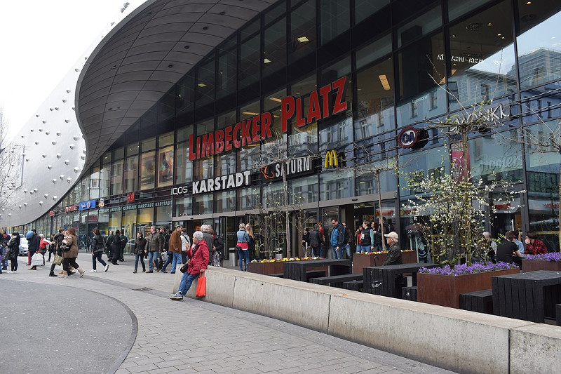 Limbecker Platz - winkelen in Essen